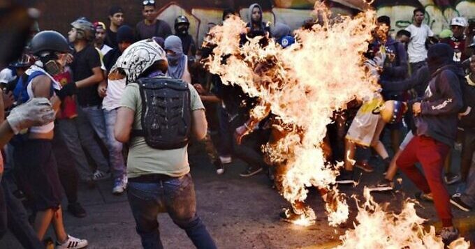 Guarimbas: odio de clase y violencia contra el pueblo en Venezuela. Por ...